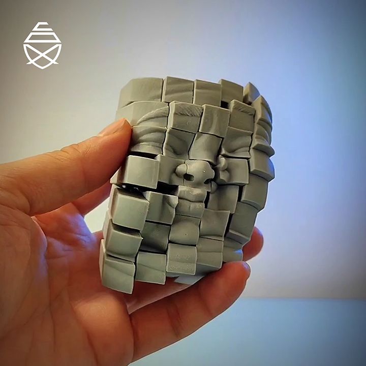 3D Printable PIXELS CHILDREN by PipeCox