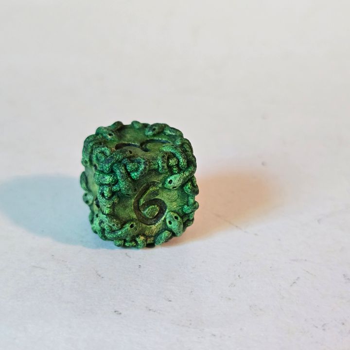 3D Printable Snake Dice DnD Set by Zephrens 3D Productions (Dice)