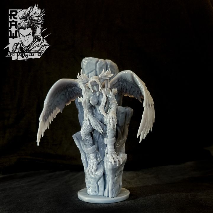 3D Printable Kadula - Brawler Harpy by Ronin Arts Workshop