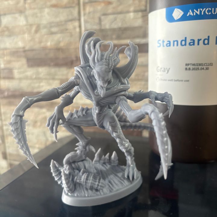3D Print of Xenarid Void Stalker by miniwarmike