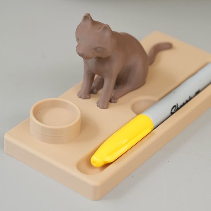 3D Printable Cat pen holder by Philippe Barreaud