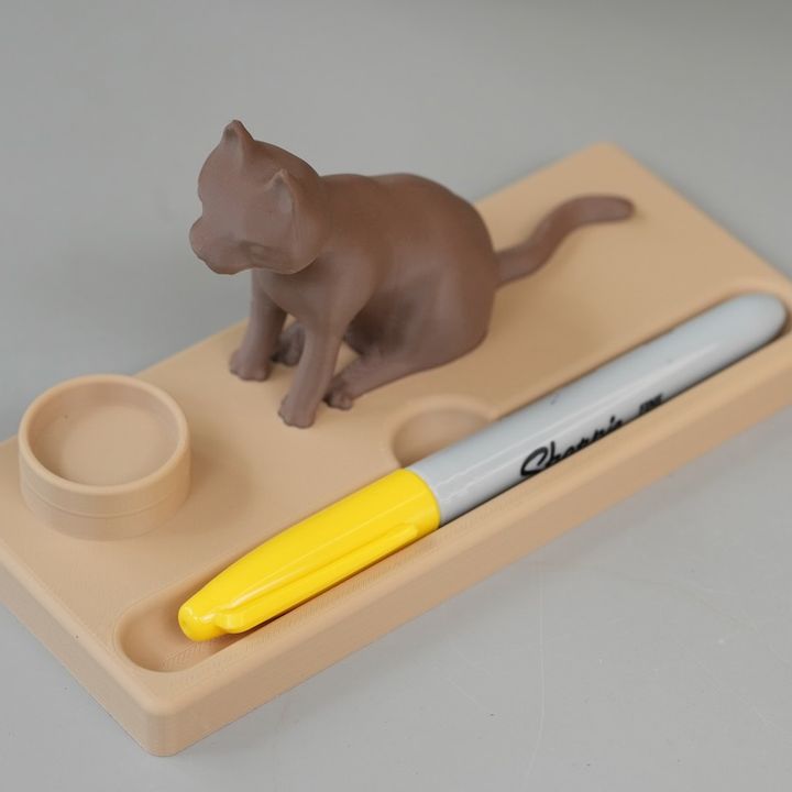 3D Printable Cat pen holder by Philippe Barreaud