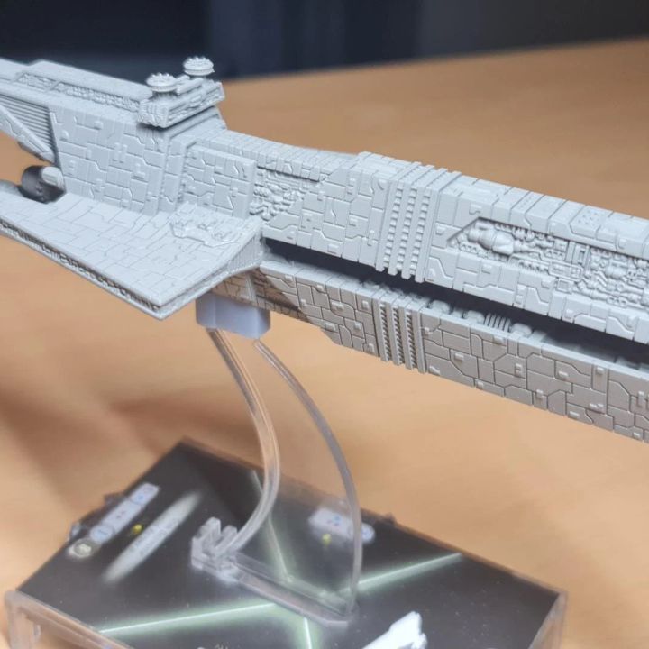 3D Printable Aggressor Star Destroyer (Zann Consortium) by Slightly ...