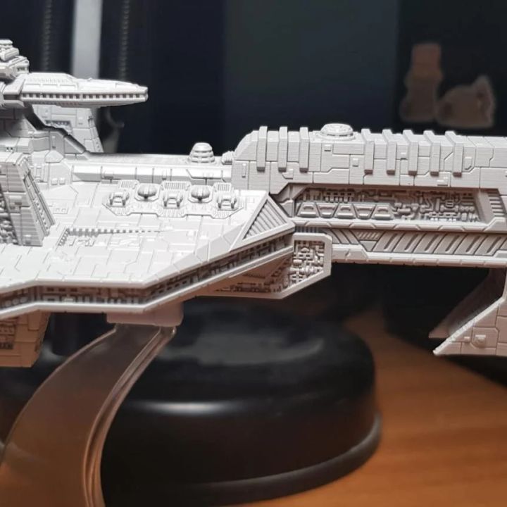 3D Printable Mandalorian Keldabe Battleship by Slightly Used SpaceShips ...