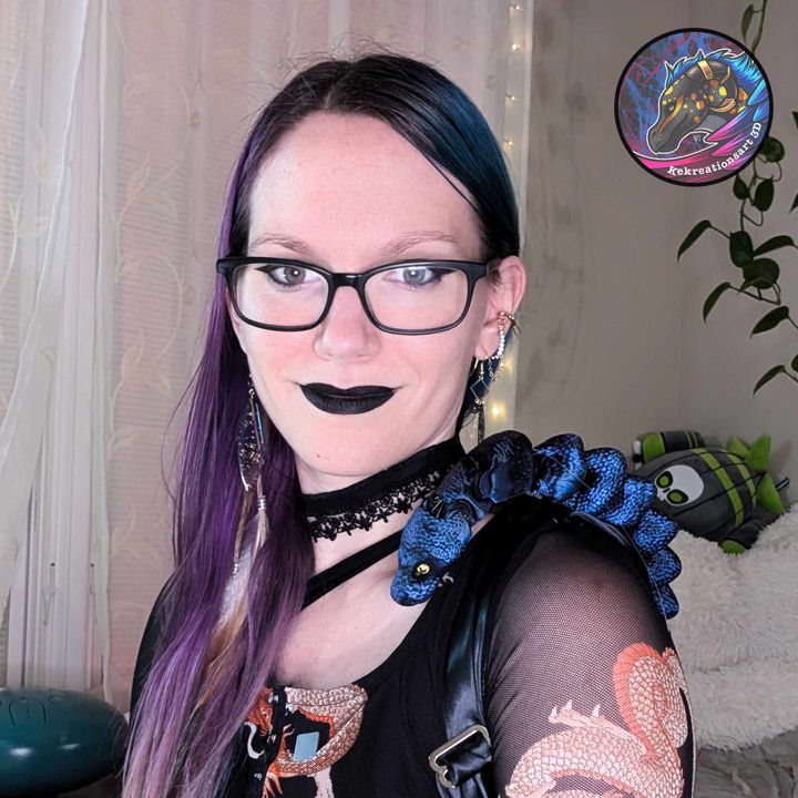 3D Printable Snake Finger + Shoulder Puppet by Kirsten M