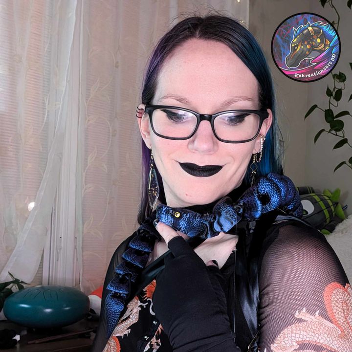 3D Printable Snake Finger + Shoulder Puppet by Kirsten M