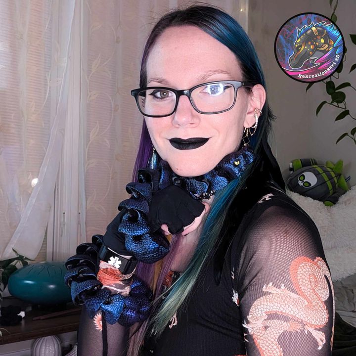 3D Printable Snake Finger + Shoulder Puppet by Kirsten M