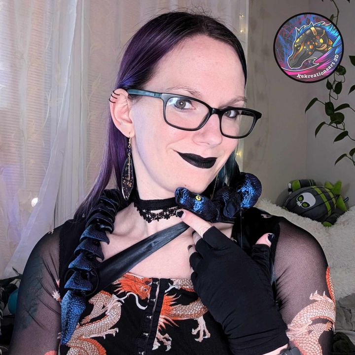 3D Printable Snake Finger + Shoulder Puppet by Kirsten M