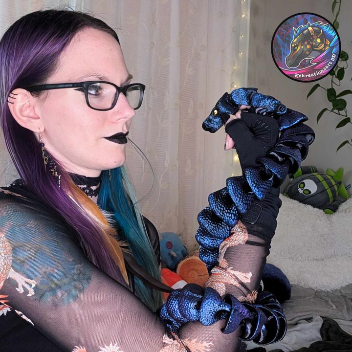 3D Printable Snake Finger + Shoulder Puppet by Kirsten M