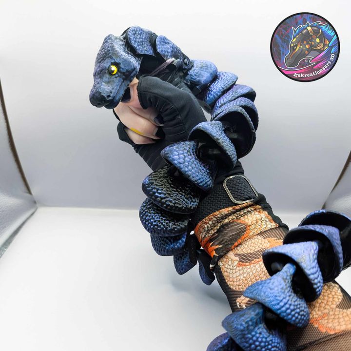 3D Printable Snake Finger + Shoulder Puppet by Kirsten M