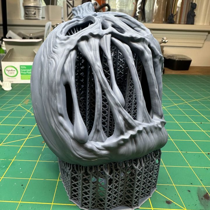 3D Printable Screaming Pumpkin (Pre-Supported) by Fotis Mint Studios