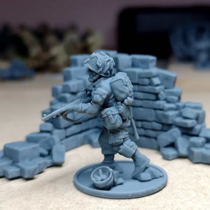 3D Printable WW2 28mm US PARATROOPER FREE MINIATURE by Colonel Muller