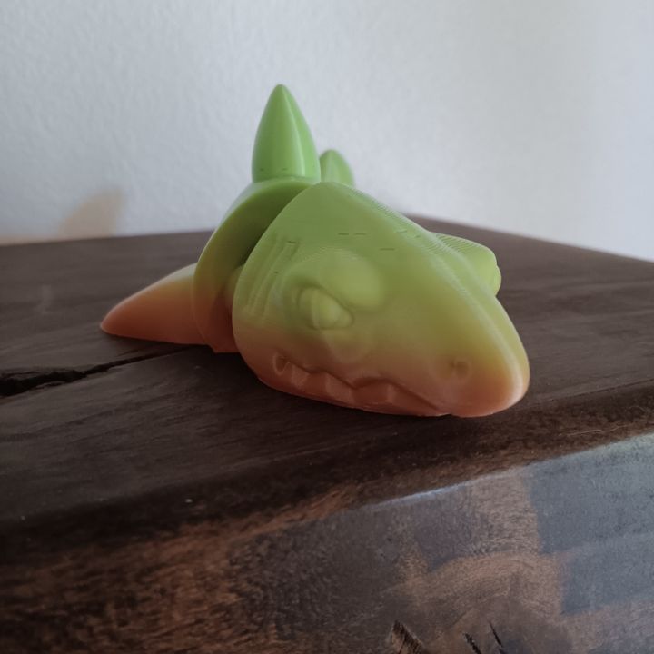 3D Printable Shark - Flexi Fidget toy - Print in place by tim