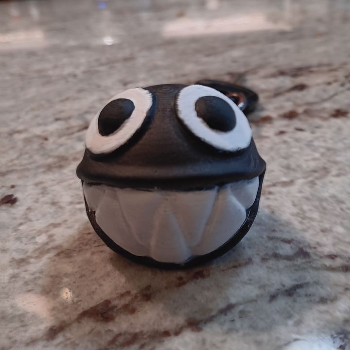 3D Printable Chain Chomp Key Chain - flexi fidget toy - keychain by tim