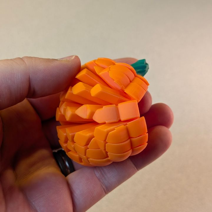3D Printable Fidget Pumpkin by Bearded Printer