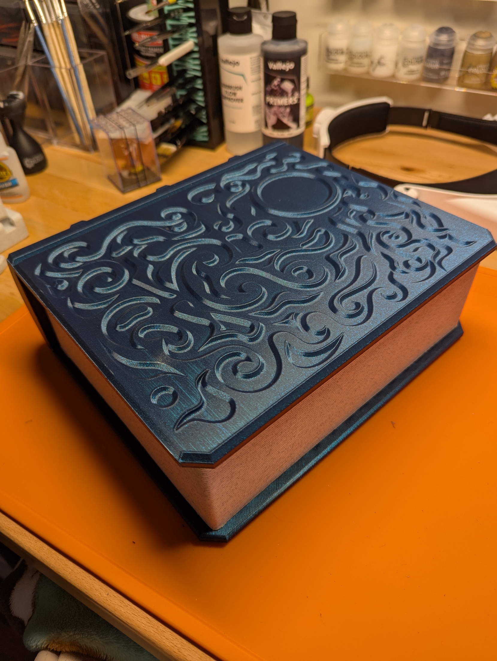 3D Printable Dungeon Master Tome - RPG Organization by Bearded Printer