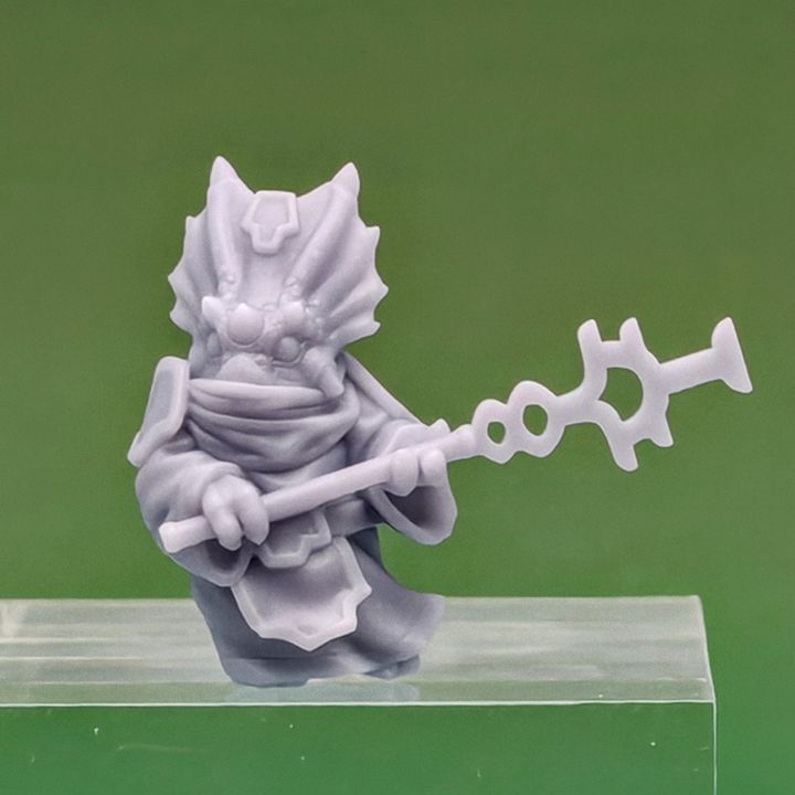 3D Printable Dinosaur Folk Warriors - Threx & Zarrok Dinovian Guards (Pre-supported) by CobraMode