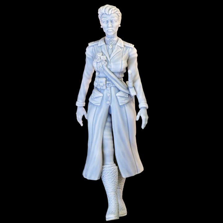 3D Printable Female Officer - Guards and Generals Kickstarter by ...