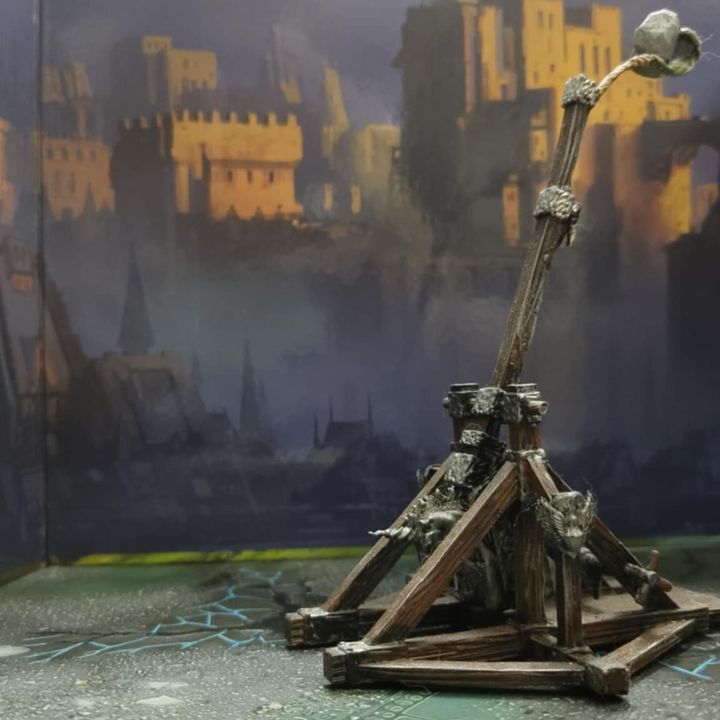 3D Printable Trebuchet (Alternate Sculpt - IN ACTION) by Philip Sin's ...
