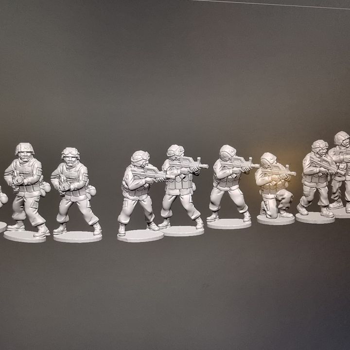 3D Printable PLA1 Modern Chinese Army in body armor and QBZ rifles by ...