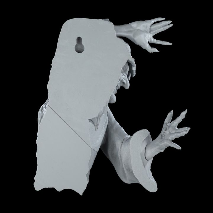 3D Printable Sneaky Witch by Stlflix