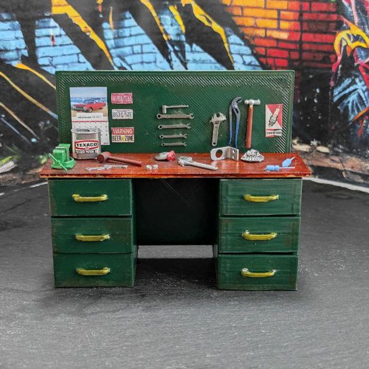 3D Printable Workshop Desk / With Tools And Oil Cans /Diorama ...