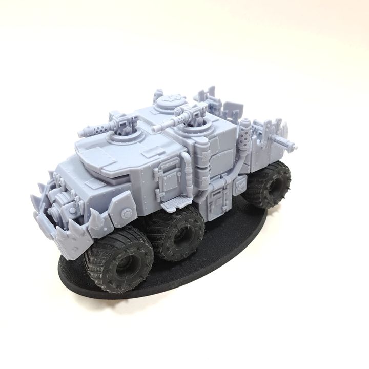 3D Printable Ork Battlewagon by Mike Jansen