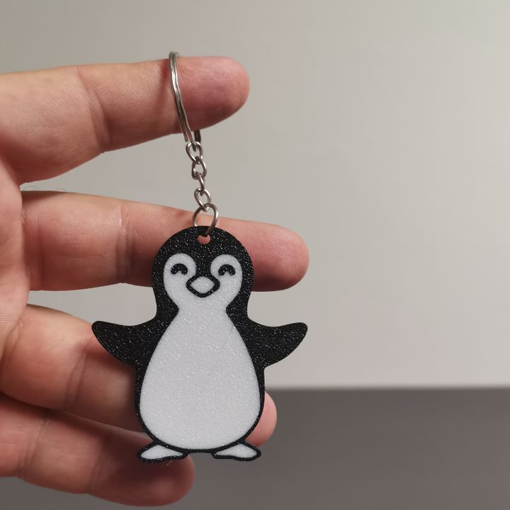 3D Printable Cute penguin multicolor keychain by BT3D&DeusCat
