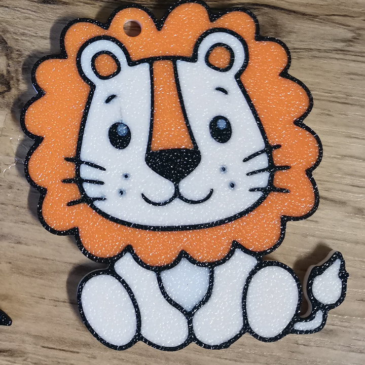 3D Printable Multicolor Lion keychain by BT3D&DeusCat
