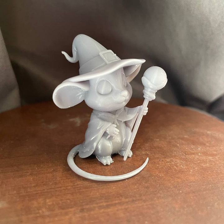 3D Printable Mouse Wizard by Grass Hopper