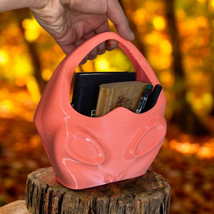 3D Printable Alien Handbag by PhD Semir Poturak