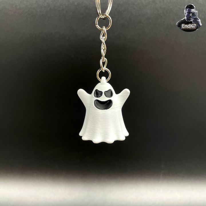 3D Printable Little Ghost Keychain 👻 by EndK7