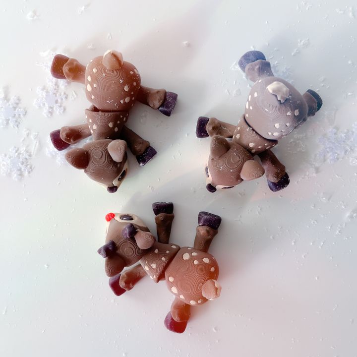 3D Printable Deer Flexi and Sleigh by Layersingreen