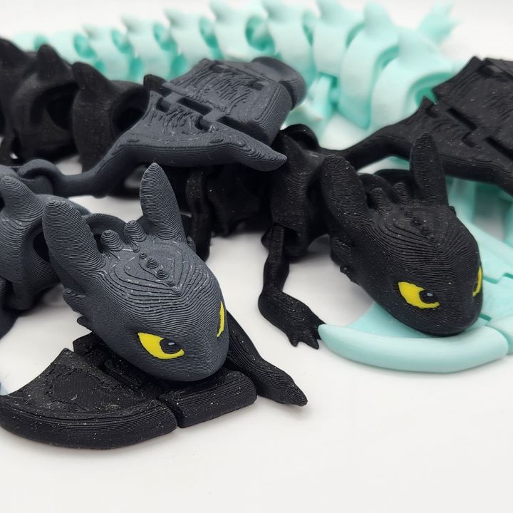 3D Printable Flexi Toothless & Light Fury by Fillifuu