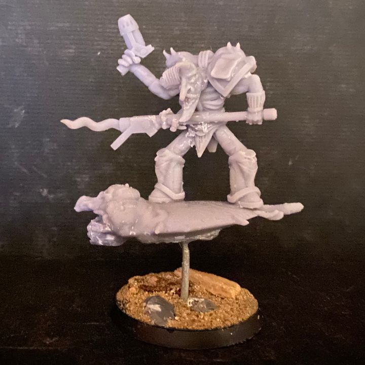 3D Printable Moonhead by Tommy