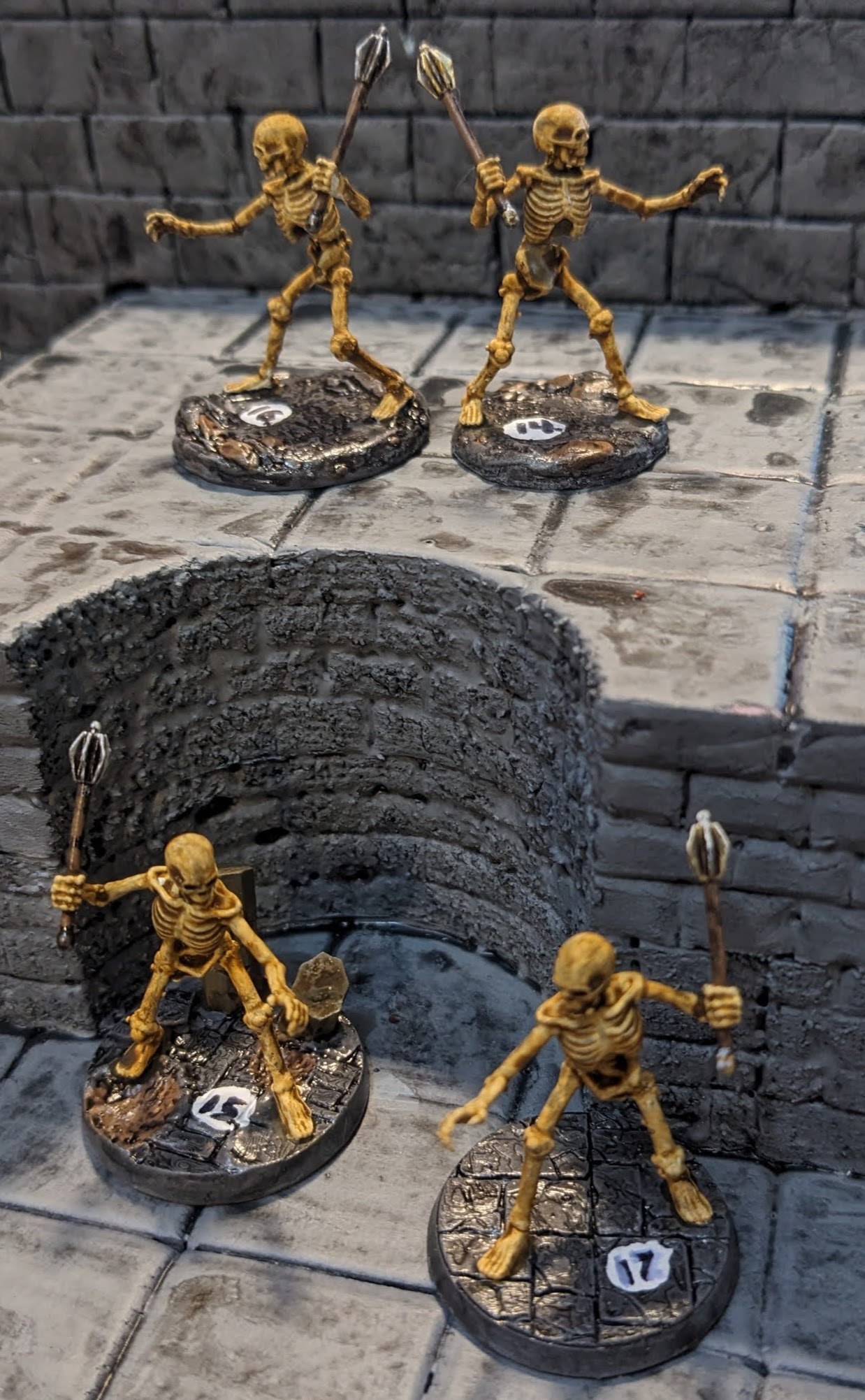 3D Printable Skeleton with Mace by finsterfey