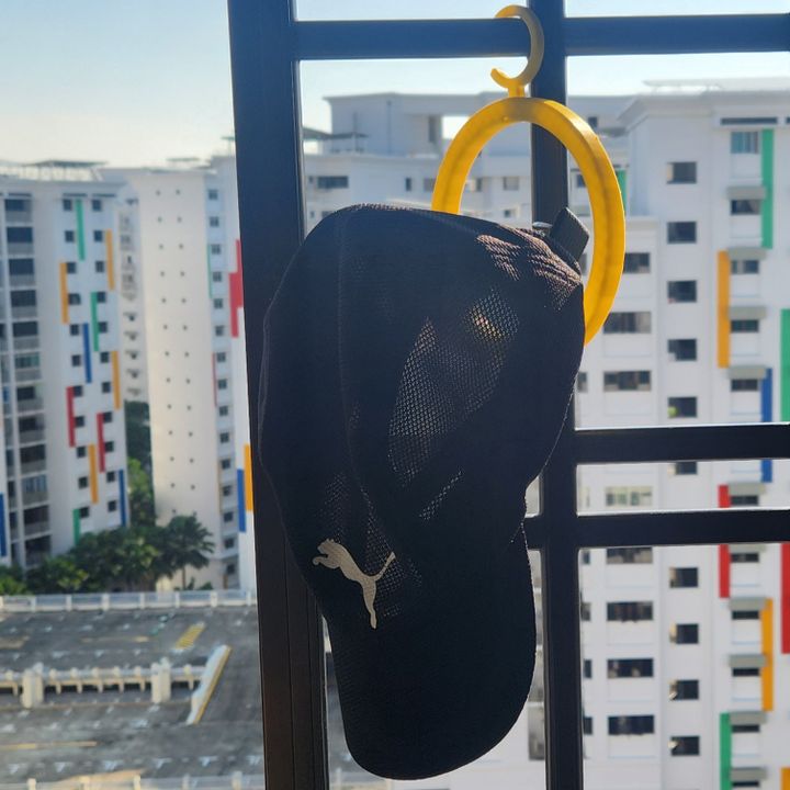 3D Printable Hat Hanger by Christopher Ong