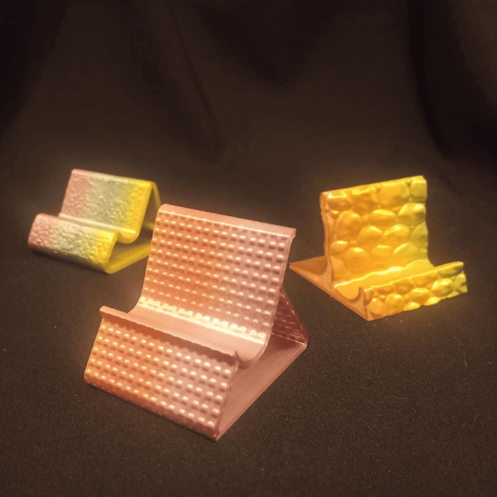 3D Printable Phone Holders - Print in place by Balázs Patonai