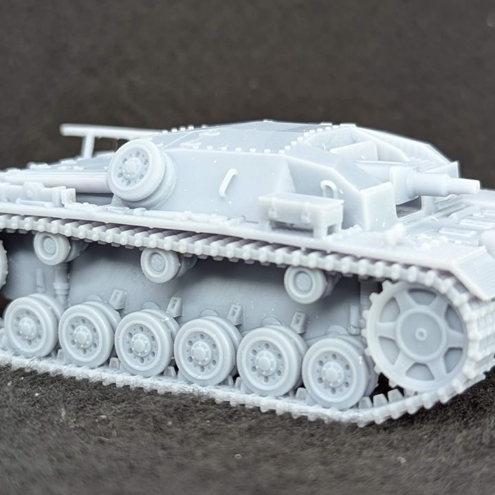 3D Printable STUG III (Sturmgeschutz III) Ausf.B + 3 Tankmen (Germany ...