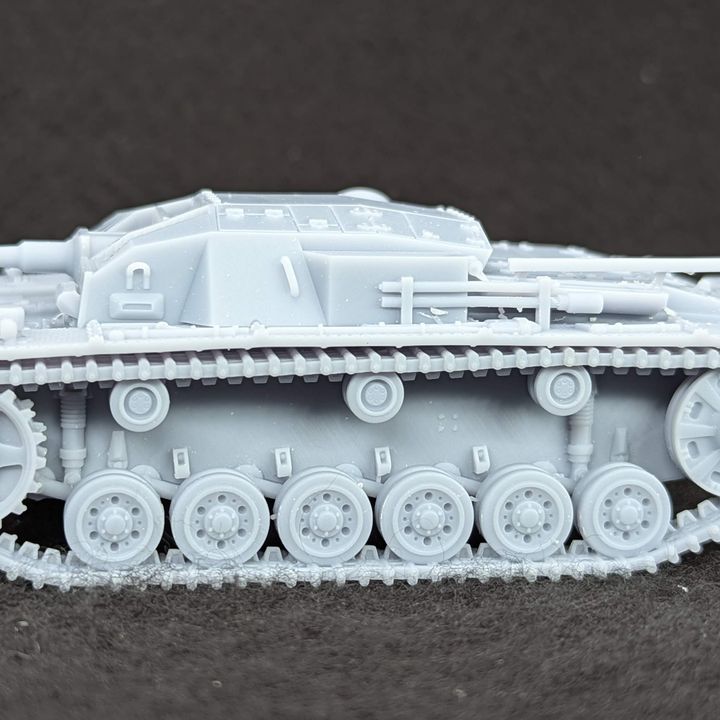 3D Printable STUG III (Sturmgeschutz III) Ausf.B + 3 Tankmen (Germany ...