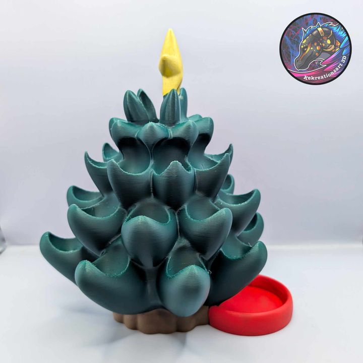 3D Printable Christmas Tree Dice Tower Holder by Kirsten M