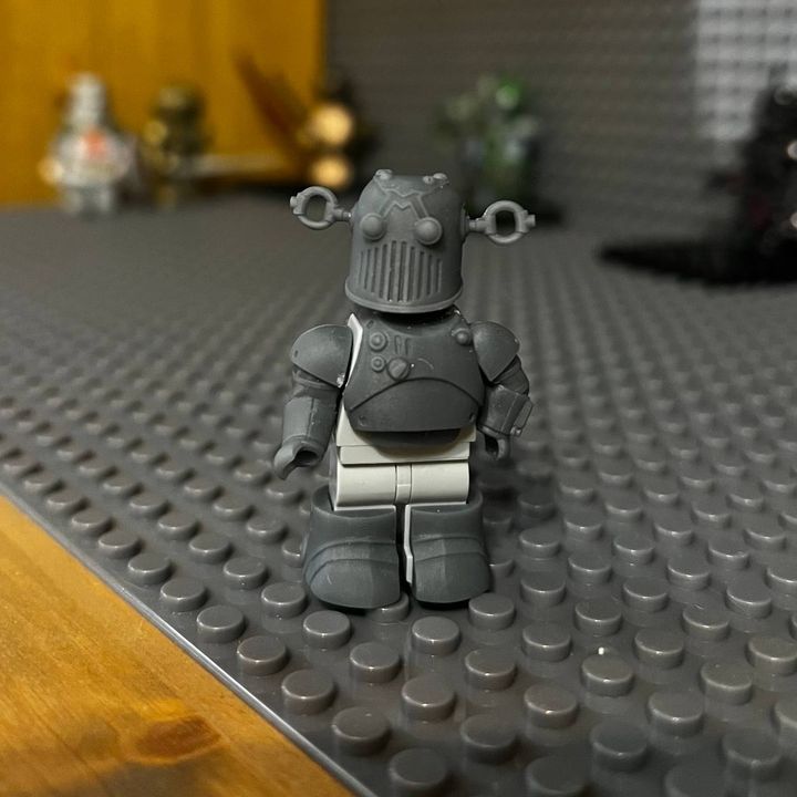 3D Printable MECHANIST FROM FALLOUT4 LEGO CUSTOM SET by Gabriel Garcia