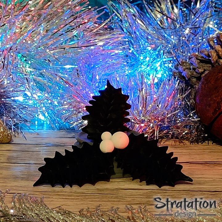 3D Printable Festive Holly Appliqué by Stratation Design
