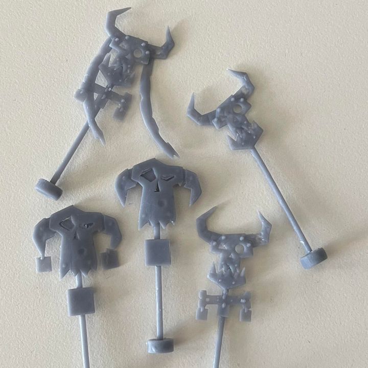 3D Printable ork banners by UV minis