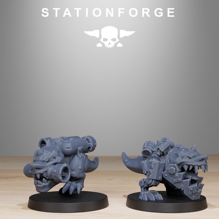3D Printable Orkaz Smashers by Station Forge