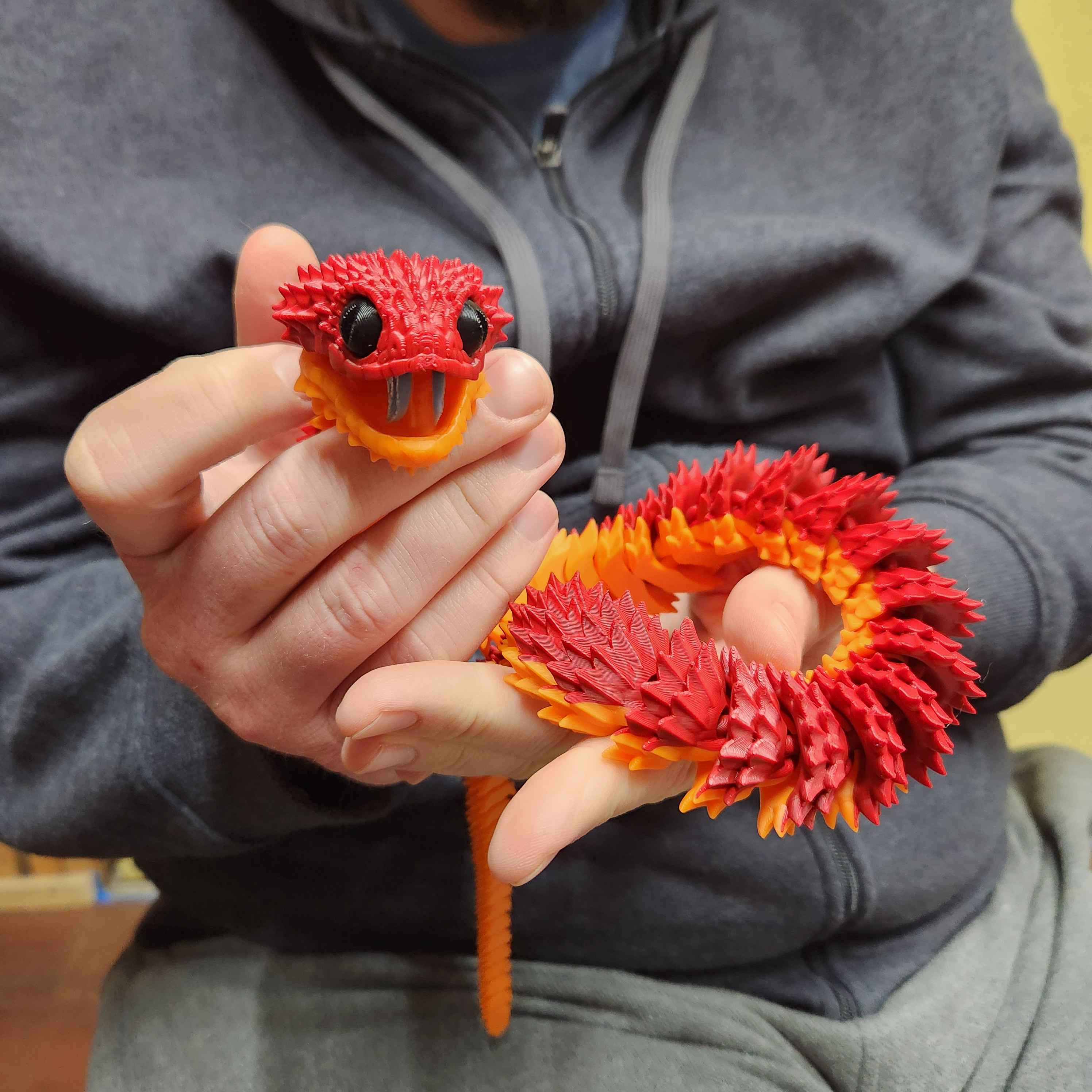 3D Printable Bush Viper - Glass Eyed Articulated Dragon Snake by RAKI-BOX