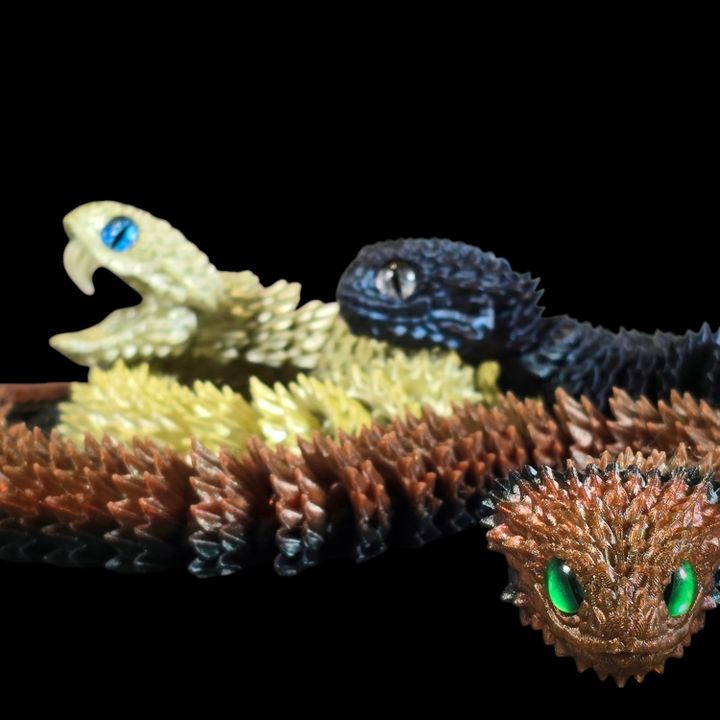 3D Printable Bush Viper - Glass Eyed Articulated Dragon Snake by RAKI-BOX