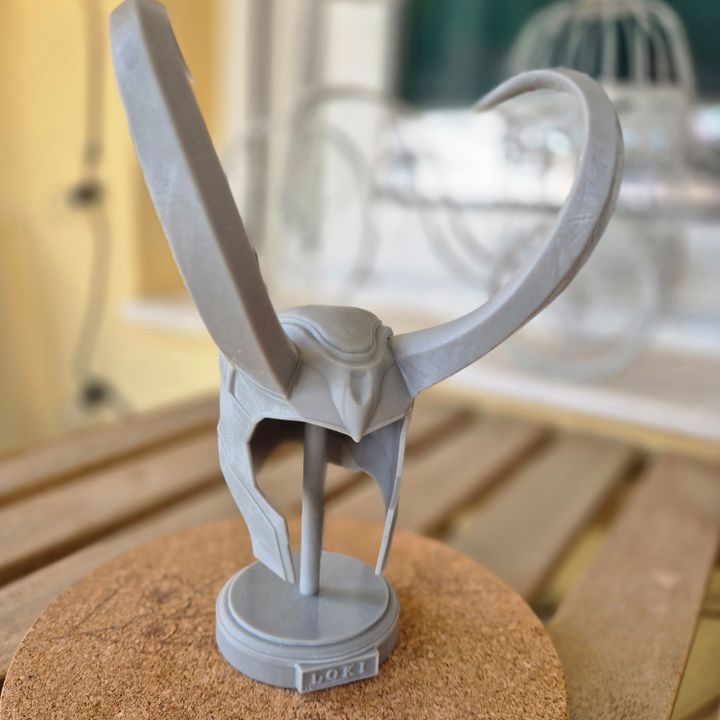 3D Printable Helmet Loki Marvel by CottonBall3dStudio