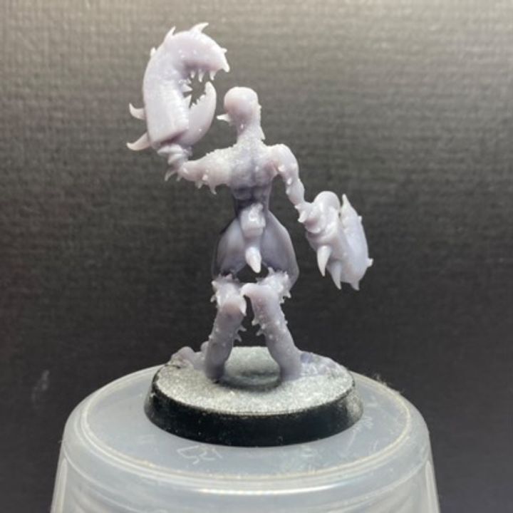 3D Printable Oldhammer daemonettes by Tommy