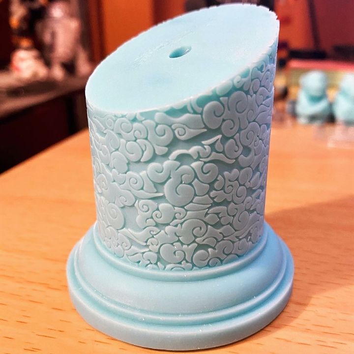 3D Printable Japanese Clouds Plinth (Solid ver.) by Steven Sankey